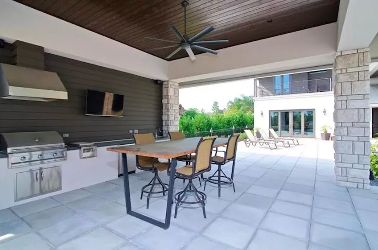 Let's take a tour of Tim Tebow's new $2.9 million Florida mansion ...