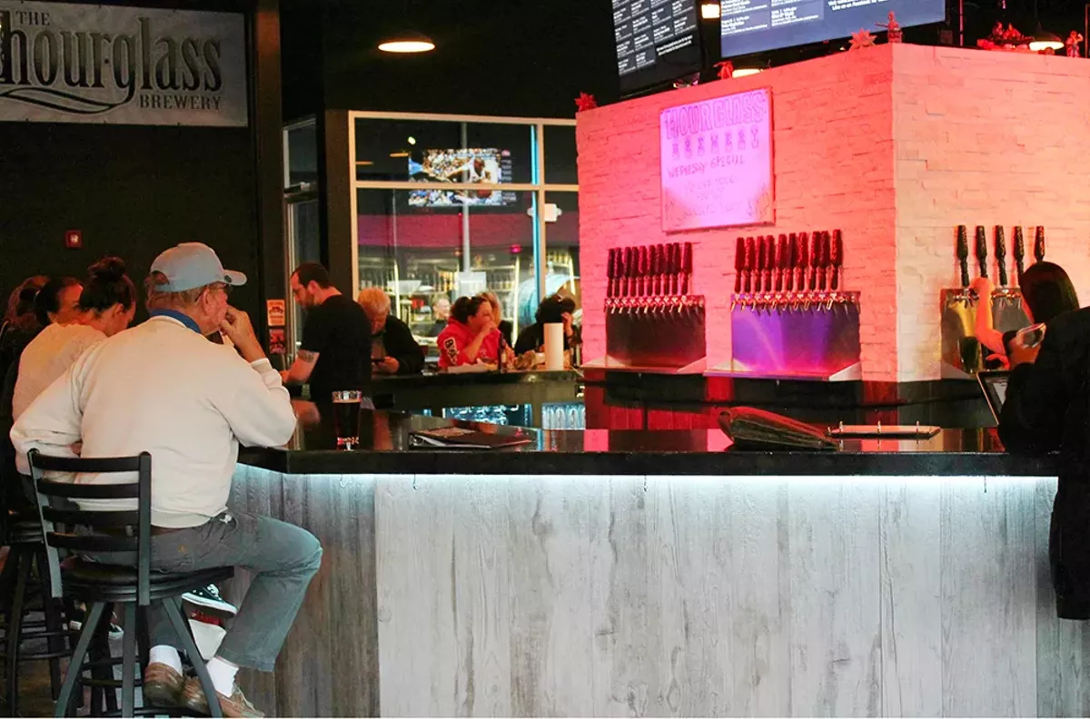 Best Spot Brewing Up a New Music Scene 2015 | The Hourglass Brewery ...