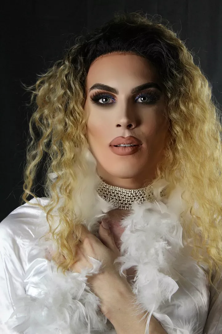 'Showgirls in Drag' adds new levels of camp and sass to the cult ...