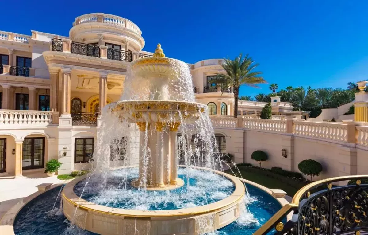 Florida's most expensive house is now going to auction, let's take a ...
