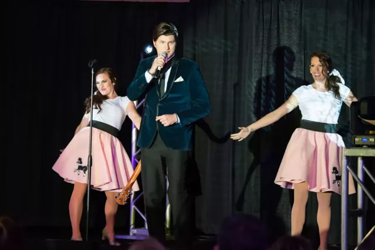 35 shots from the Sunburst Convention for Professional Celebrity ...